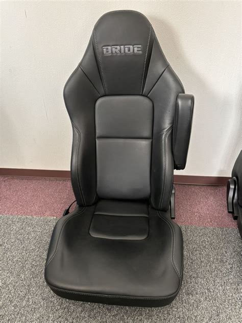 【目立った傷や汚れなし】ブリッドシート Recaro レカロシート セミバケットシート 運転席 シートヒーター レザー ストリームスクルーズの