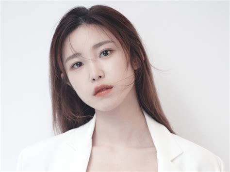 Aktris Jun Hyosung Gabung Agensi Baru