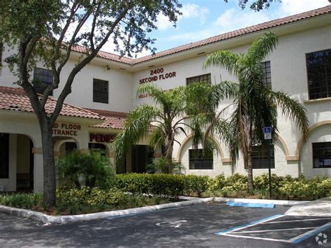 2400 N University Dr Pembroke Pines Fl 33024 Capriccio Plaza Loopnet