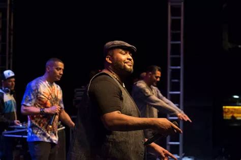Sucesso entre românticos nos anos 90 Sampa Crew faz show em Araraquara