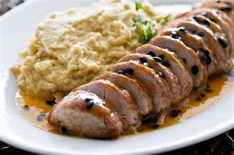 Receita de Filé Mignon Suíno Molho e Purê Recepedia