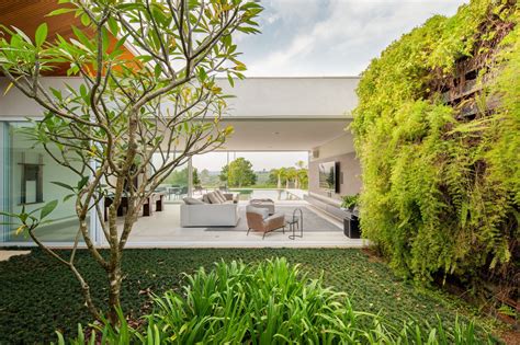 Galería De Casa Meg Baroneza Gálvez And Márton Arquitetura 17