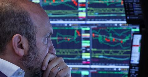 Wall Street Cerró A La Baja Arrastrado Por Una Caída Mundial De Las