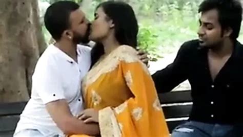 Indian Saree Kissing Prank Video Xhamster