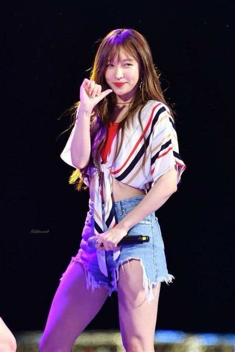 Pin On Hani Oppa Girls In Mini Skirts Kpop Girls Ahn Hani