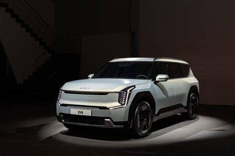 Kia Ev9 全球首发 旗舰三排七座大型纯电suv 月内亮相 Kia Ev9 9 Paul Tan 汽车资讯网