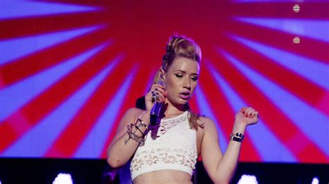 Iggy Azalea Sex Tape Singer Takes To Twitter To Clear The Air