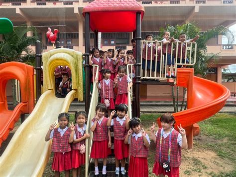 โรงเรียนวรา โรงเรียนวราวัฒน์วิทยา Warawat Wittaya School