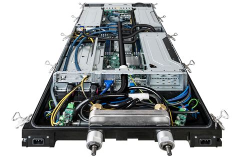 Schneider Launches Liquid Cooled Rack With Iceotope And Avnet Dcd