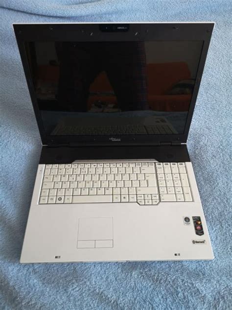 Fujitsu Siemens Amilo