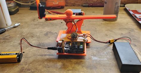Arduino Pid Seesaw A Ball Balancing Machine Od Autora Joerixon