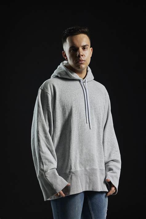 Dreams Es El Nuevo Tema De Juandy Power Beats Repeat