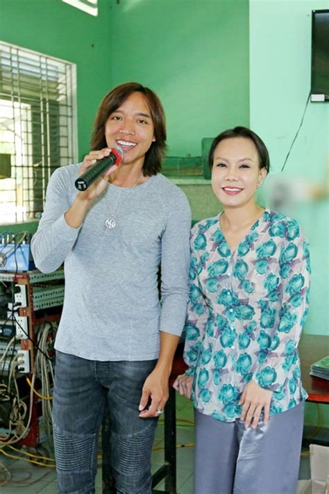 Vợ Chồng Việt Hương Mua Kho đồ Mới để Từ Thiện Nguyện ăn Chay 1 Tháng