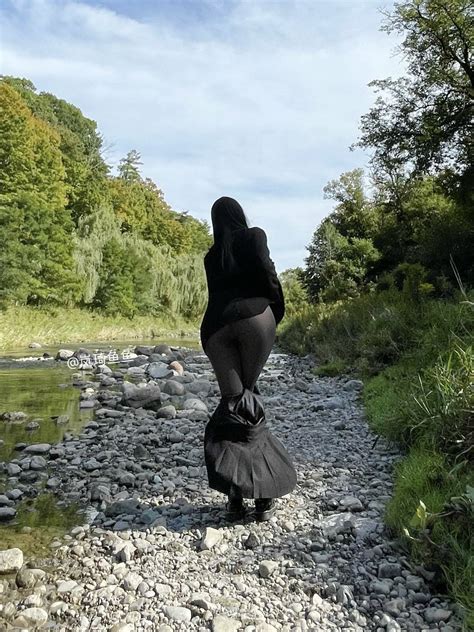 岚琦鱼鱼 On Twitter 出太阳了得脱掉出来晒晒☀️ 伪娘 黑丝 男の娘