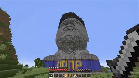 Жириновскому построили памятник в Minecraft Hi Tech Mail