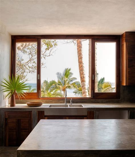 Раковина у окна 25 вдохновляющих проектов Beach House Renovation