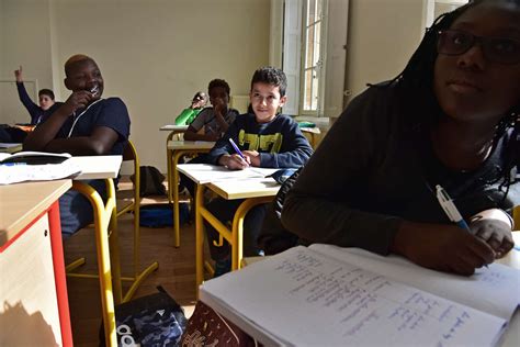 Réforme de la formation des enseignants Non un professeur nest pas quun transmetteur de