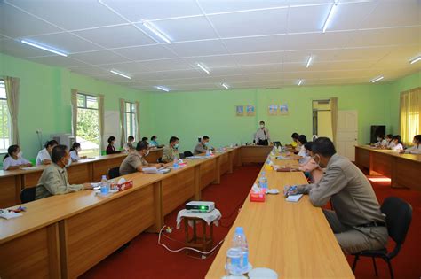 ပြည်ထောင်စုဝန်ကြီး ဦးမင်းသိန်းဇံ မန္တလေးမြို့ရှိ အားကစားကွင်း