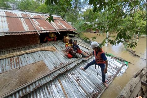 မင်းဘူး စကု မြို့နယ်မှ ဧရာဝတီမြစ်ရေဝင်ရောက်သည့် အိမ်ထောင်စုဝင်မိသားစုမ