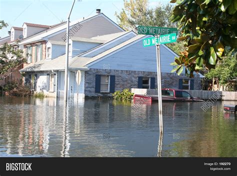Hurricane Katrina Flood New Orleans Image And Photo Bigstock