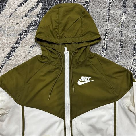 Nike Windrunner Jacket Womens Fashion Coats Jackets And Outerwear On Carousell