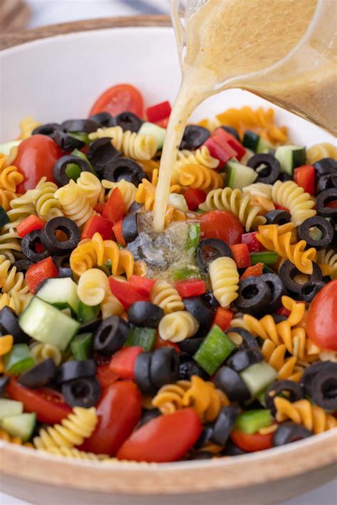 The Best Italian Pasta Salad Dressing
