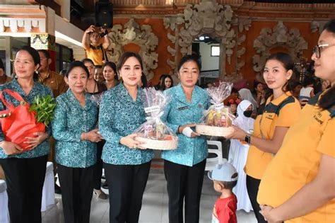 Ketua TP PKK Denpasar Buka Posyandu Paripurna Tahun Di Balai Banjar Semawang Ringtimes Bali