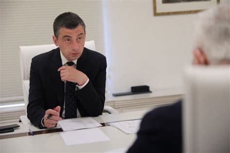 “ყველა მოქალაქემ ტემპერატურის ან სხვა რესპირაციული სიმპტომების გამოვლენისთანავე უნდა მიმართოს