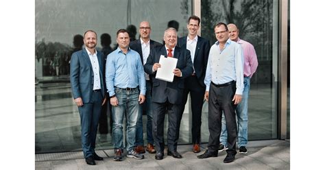 tomtom elektrobit et tisa s engagent pour l avenir de la norme openlr™
