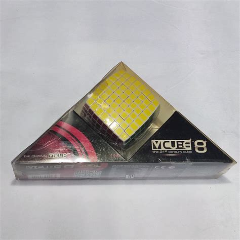 V Cube 8 X 8 X 8 Pillow Bargain Basement