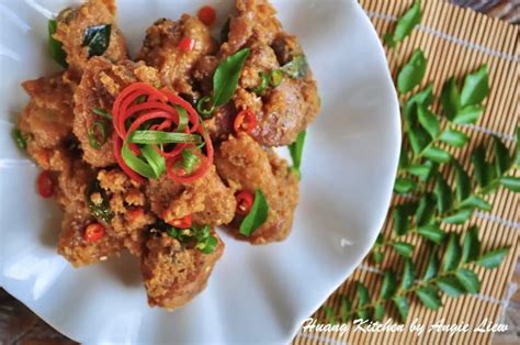 Salted Egg Yolk Fried Chicken 咸蛋炸鸡 Huang Kitchen