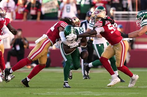 Tyreek Hill Cited For Speeding How Fast Do Police Say He Was Going