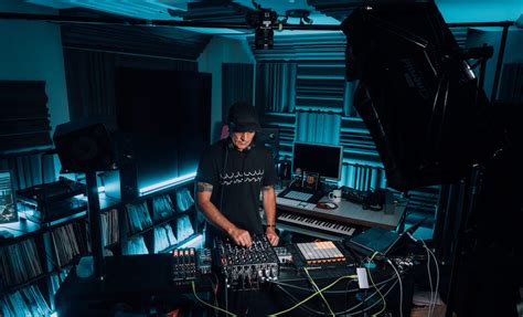 Top Dj Transitions Top Techniques For Music Blending Aulart