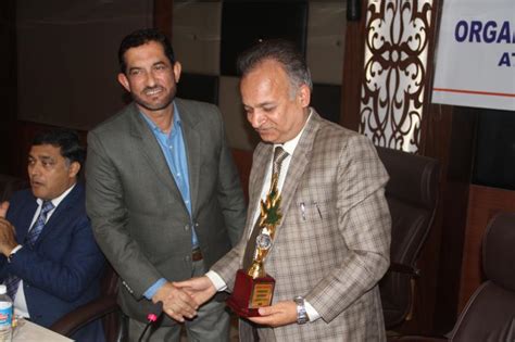 Rameshwar Singh Jamwal On Linkedin Delivering A Lecture To Top Forensic Scientists Of Country