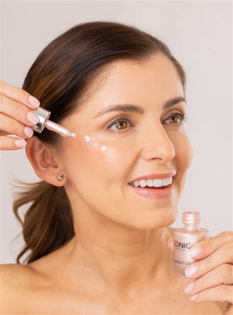 Sally S Female Model Source Models Model Agency