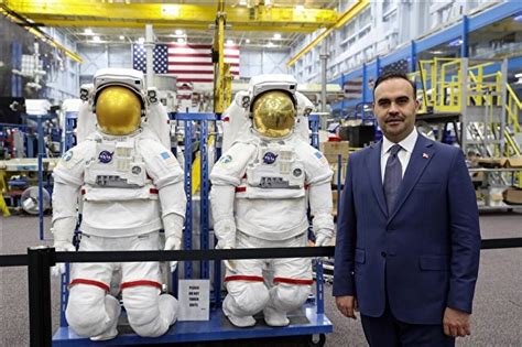 Bakan Kacır NASA nın Johnson Uzay Merkezi ni ziyaret etti Elips Haber