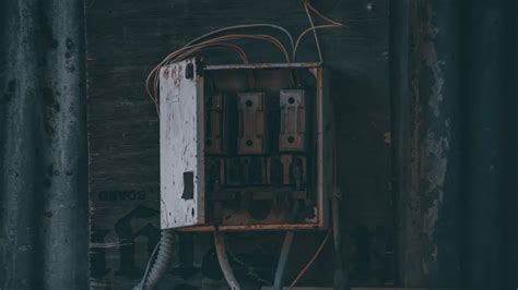 Key Features That Make Dc Fuses Essential For Solar Systems