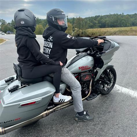 Dean W Wallace Dean W Wallace Swimming Pool Contractor