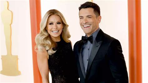 Kelly Ripa Posts Shirtless Thirst Trap Pic Of Husband Mark Consuelos