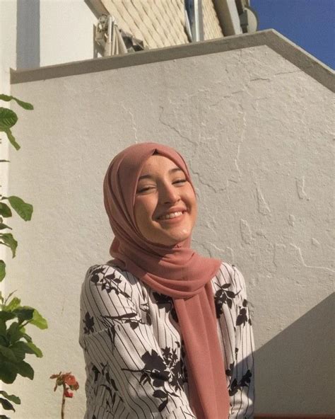 600 Hijab Girls Dp Images Pics Photos And Wallpapers 2024
