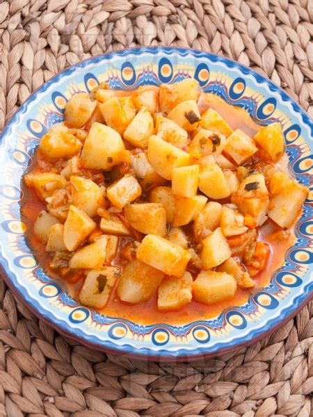 Постна зеленчукова картофена яхния