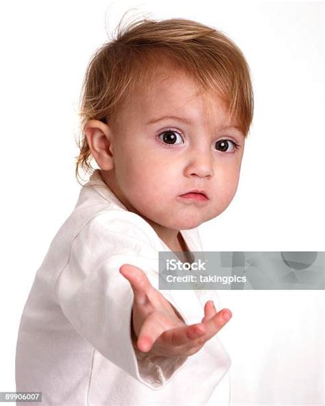 쥐다 주시나요 손을 귀여운에 대한 스톡 사진 및 기타 이미지 귀여운 단체 부분의 Istock