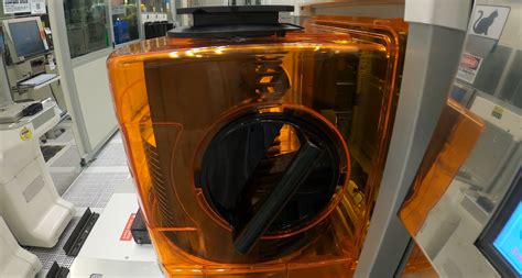 ‘every Die Wants To Live Inside Fab 28 Intels Elite Chip Making