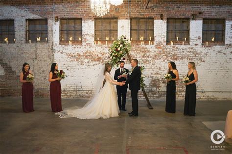 Venue Chisca Wedding In Peoria Il Complete Weddings Events