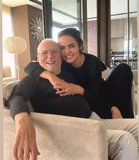Carlos Alberto De Nóbrega Defende A Esposa Acusada De Acabar Com Seu