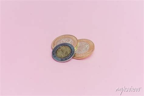 Dos Monedas De 10 Pesos Mexicanos Y Moneda De 2 Pesos Mexicanos Posters