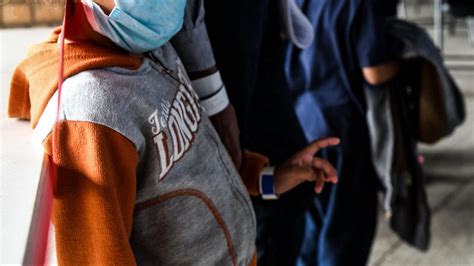 Incertidumbre entre niños migrantes en Matamoros México tras la