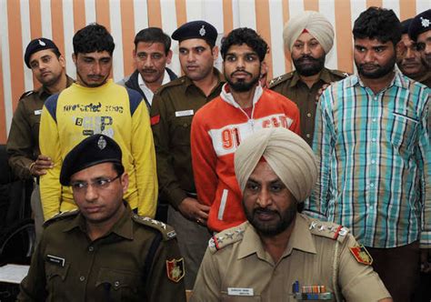 Cops Recover 21 Gold Chains From Snatchers The Tribune