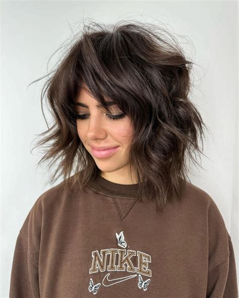 21 90s Layered Bob Ideas That Are Too Cool Not To Try