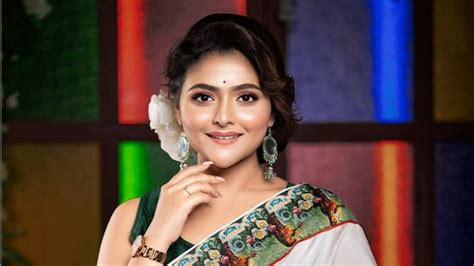 Cancer Survivor Bengali Actress Aindrila Sharma Is On Ventilator